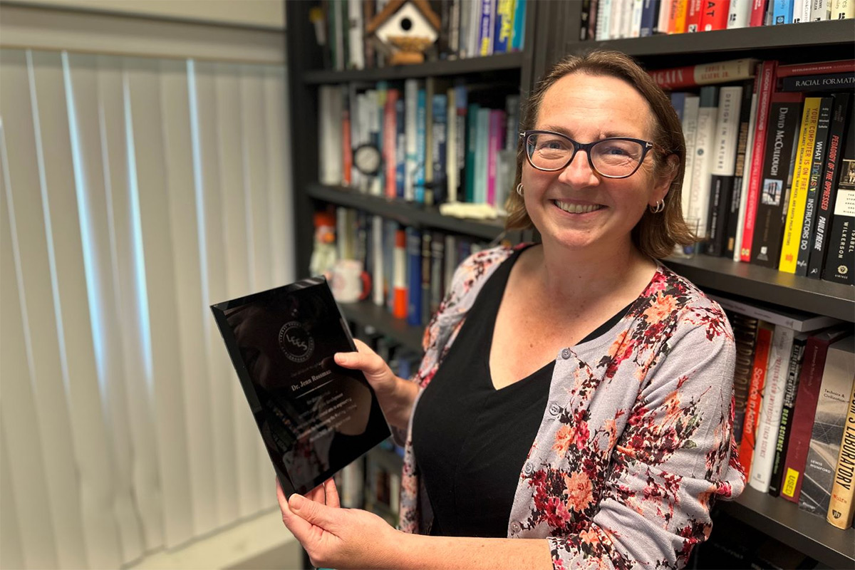 Professor Jenn Rossmann honored - Lafayette - The alumni magazine